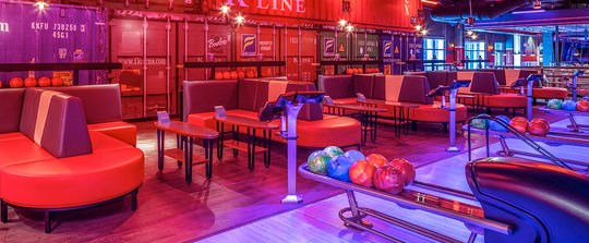 Party & Events: Team Building, Birthdays, & More | Bowlero